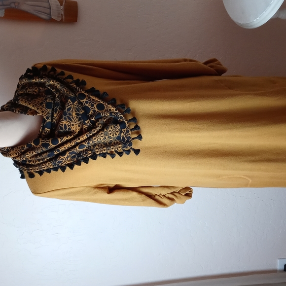 Robert Louis | Dresses | Robert Louis Dress With Scarf | Poshmark